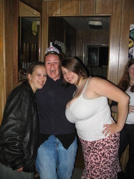Huge Boobs World Party Girl Shots