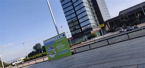 პრეს ბანერი დასადგამი Reach სარეკლამო კომპანია