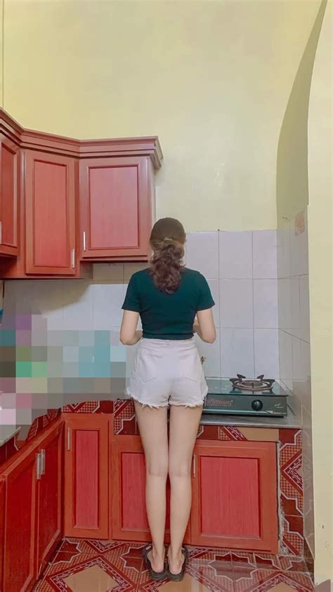 Cewe Akhwat Seksi Menggoda Menawan Indah Cewe Akhwat