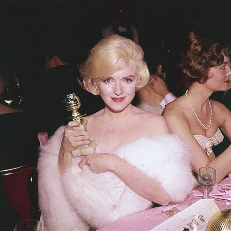 Marilyn Monroe Fanpage Marilyn Monroe Photographed At The Golden