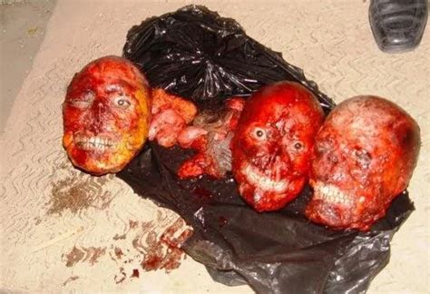 3 Skinned Heads Marseyconfused2 I Swear I Remember This Inage