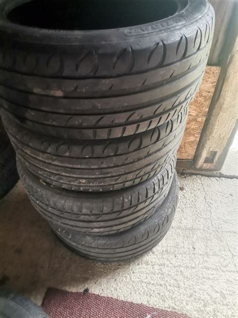 245/45R18