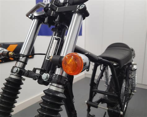 Pair Of Universal Chrome Classic Style Bullet Style Retro Motorcycle