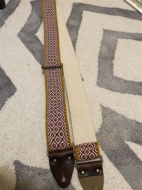 Original Fuzz Peruvian Strap Reverb