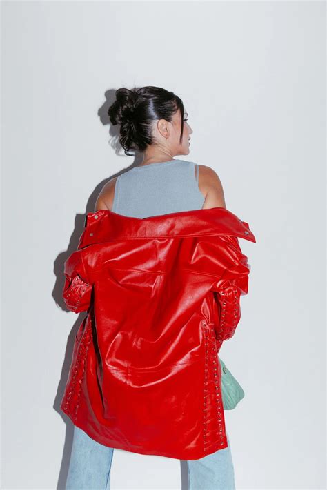 El Vibrante Look Oversize Que Mostró Zaira Nara Las Claves Para Un