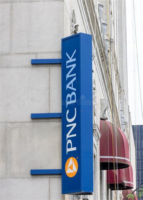 Pnc Bank In Cleveland Ohio Is On The List Of Largest Banks In The United States With 2 629