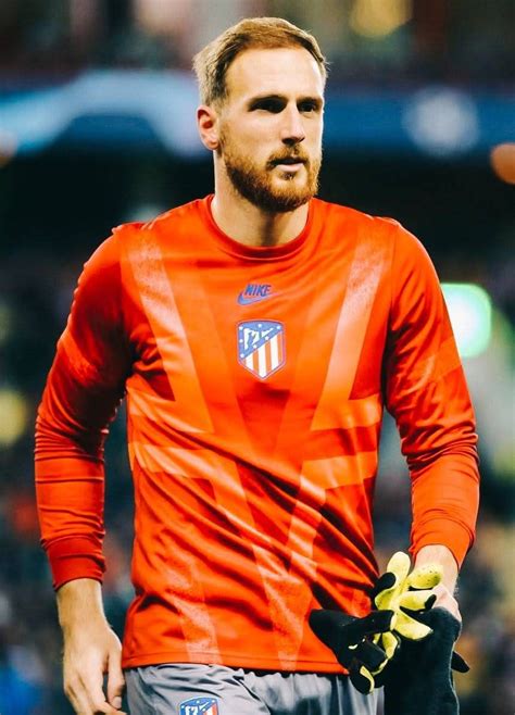 Catalan ‏شامخ ، قوي ، رجل ، شجاع ، أسد ، أسطورة ، عظيم ، زعيم ، شهم ، بطل ، فتاك ، جلاد ، كريم