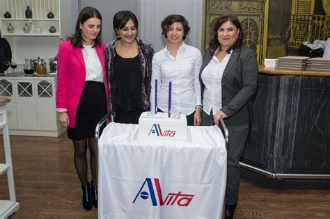 თვალის ზედაპირის დაავადებების მენეჯმენტი წითელი თვალის სინდრომი