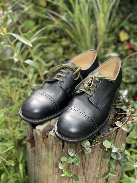 샌더스 Bgs 더비 패션정보 어미새