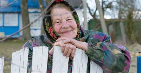 Заминах за Италия за да работя убеден от синовете си и техните съпруги Там братовчед ми ми