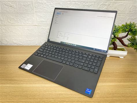 M I Dell Inspiron I H Tr G P T I Laptop