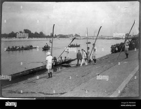 8 Oar Shell Race Between Harvard And Cambridge Cambridge Mass 1906