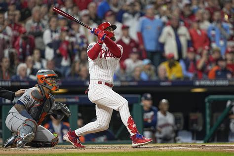 Bryce Harper Batting 2022