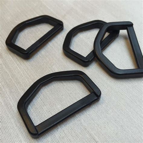 Plastic D Ring 40mm