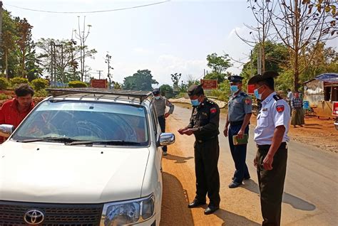 မိုင်းရယ်မြို့ အဝင်ထွက် ဂိတ်များတွင် ခရီးသွားယာဉ်များအား နိုင