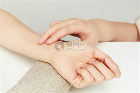 中医把脉手部特写高清图片下载 正版图片501727314 摄图网