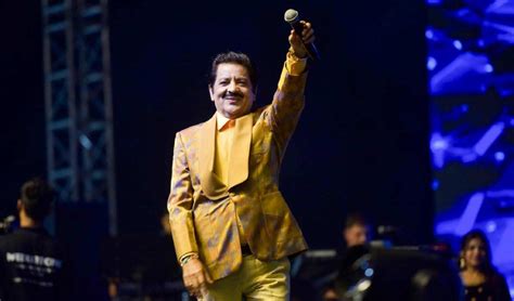 Udit Narayan Defends Female Fan Controversy ‘pure Affection Not Shame