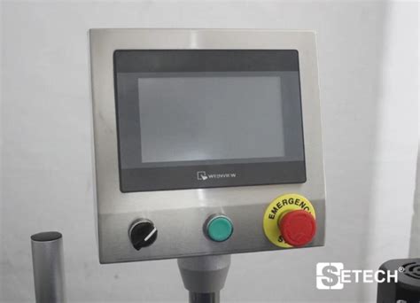 เครองตดฉลากอตโนมต แบบตงพน จอ LCD ระบบสายพาน สำหรบภาชนะกลม ความกวางฉลาก 20 200 mm