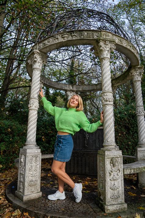 Eloise Hare Model Actress