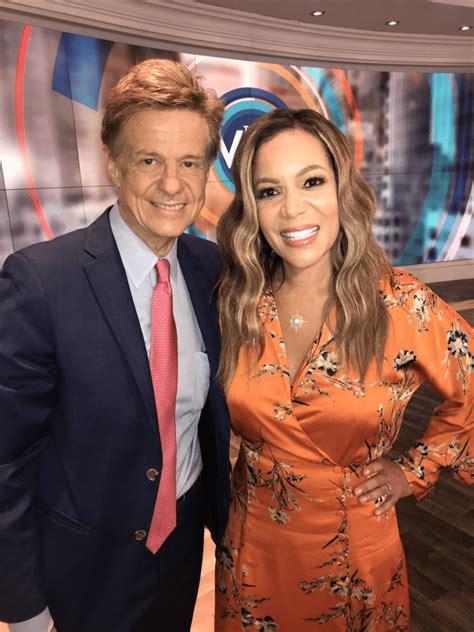 10 Interesting Facts About Sandy Kenyon You Do Not Wish To Miss Out