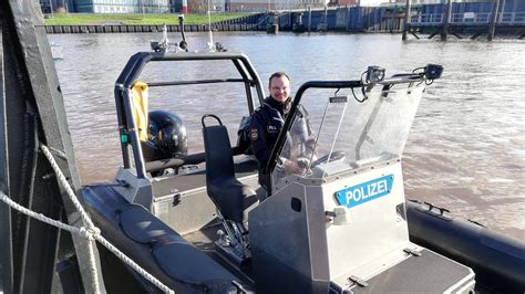 Schlauchboot Streife Das Sind Die Aufgaben Der Wasserschutzpolizei Buten Un Binnen