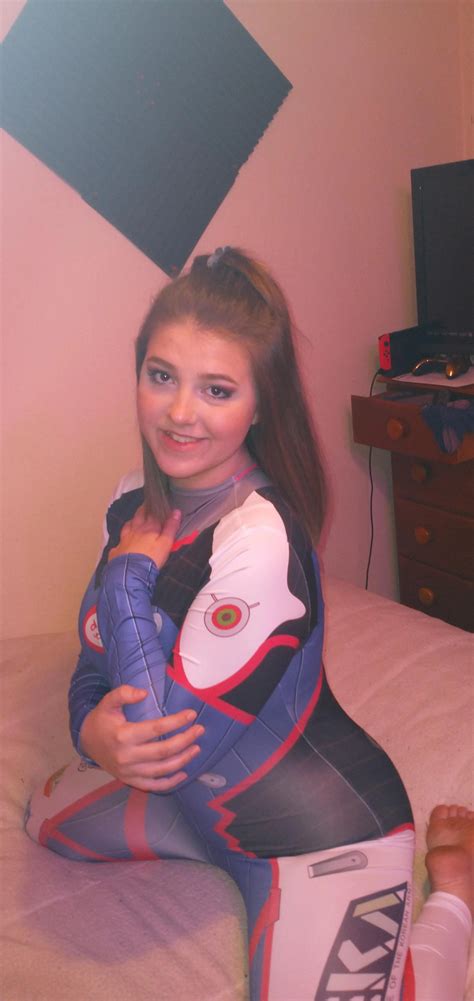 Discover More Like Cosplaygirls Dva From Overwatch And Related Content Scrolller