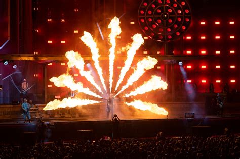 Rammstein Delivers A Blazing Concert At The Coliseum Full Of Thunder