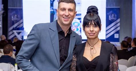 Зірка «Одного разу під Полтавою Олександр Теренчук розлучається з дружиною Читайте на Ukr Net