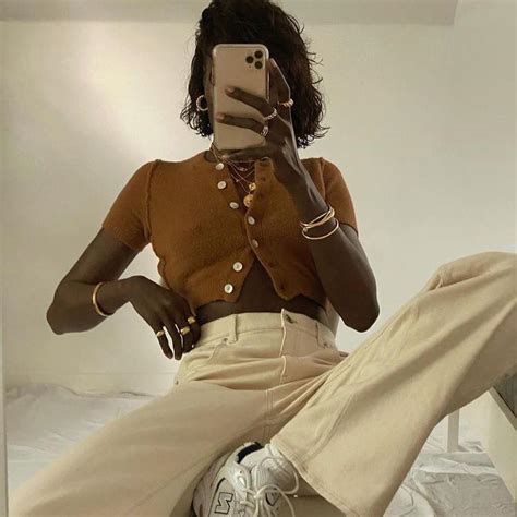 სალოს სამოსი Tbilisi