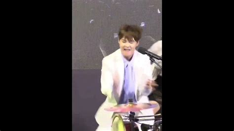 장구의신 백댄서의 머리 돌리기👍 환상조합의 끝판왕 Youtube 장구의신 백댄서의 머리 돌리기👍 환상조합의 끝판왕 Youtube