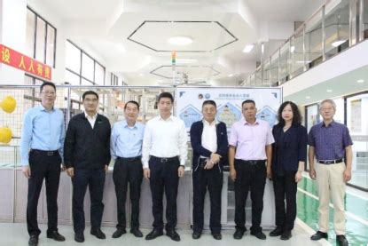 厦门市集美区区长倪杰、厦门市工信局副局长邓建华一行莅临厦门华厦学院考察指导工作 厦门华厦学院