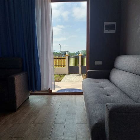 კოტეჯი ზღვაზე Tbilisi