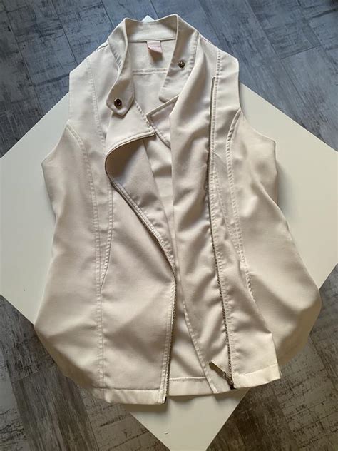 Жилєтка косуха — ціна 149 грн у каталозі Жилетки Купити жіночі речі за доступною ціною на Шафі