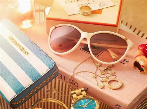 ქალისა და მამაკაცის აქსესუარები საფრანგეთიდან