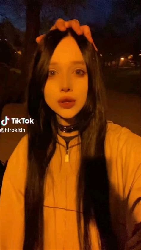 Пин от пользователя дарик на доске ω Заплаканное лицо Курящая девушка Позы девочек