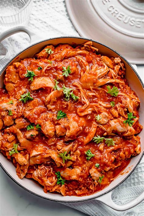Greek Chicken Casserole Kotopoulo Yiahni Hint Of Helen