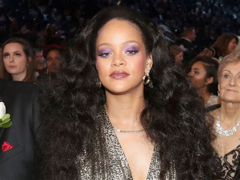 Голі зірки в мережі зявилися фото голої Ріанни