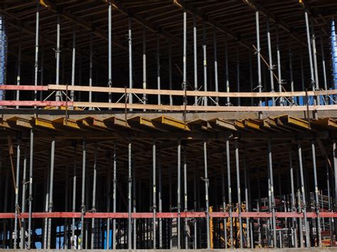 무료 이미지 구조 건물 집 빔 구성 껍질 투기장 짓다 발판 대지 지원하다 싸우다 주택 건설 건설 작업 완성 봉쇄되지 않은 도시 지역 스포츠