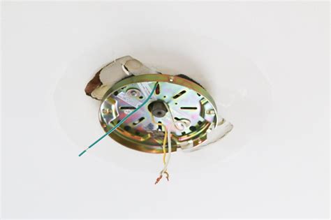 How To Replace A Ceiling Fan Venagredos