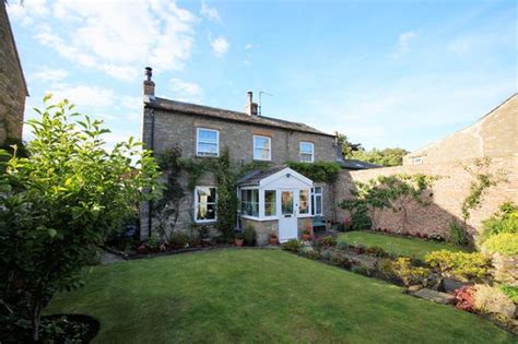 Property Valuation Ghyll Holme Main Street West Witton Leyburn Richmondshire Dl8 4ls