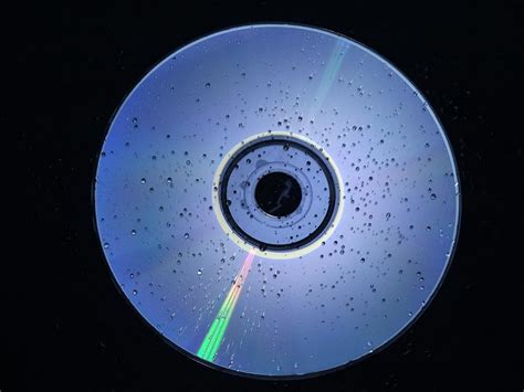 Article and declination of the noun CD in German