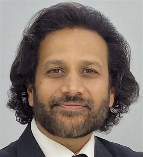 Dr Baig Profile Pic Color 2023 Ver2 Oral Health Group