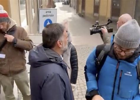 Belluno Ragazza Di 19 Anni Trovata Morta In Strada Sarebbe Caduta