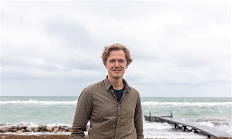 Understanding Dapp Dynamic Adaptive Policy Pathways