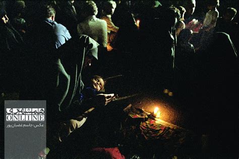 لحظات تکان دهنده آماده سازی محل خاکسپاری امام خمینی عکس