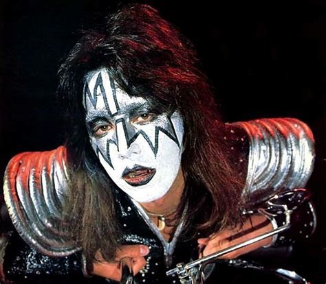 Who Is Ace Frehley Ace Frehley Biography Gyqr