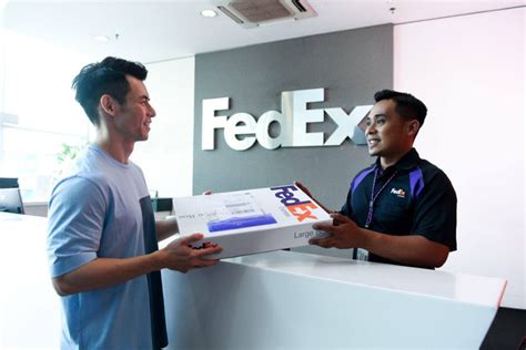 Fedex បង្ហាញវត្តមានដោយផ្ទាល់នៅកម្ពុជា ដើម្បីជួយអតិថិជនក្នុងការធ្វើពាណិជ្ជកម្មឆ្លងប្រទេស