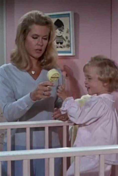 Samantha And Tabitha Bewitched Elizabeth Montgomery Bewitched Tv Show Bewitched Elizabeth