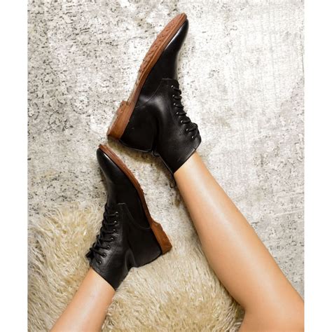 Bota Leonore Buckhouse