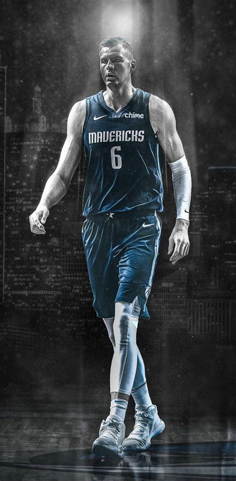 100 Kristaps Wallpapers